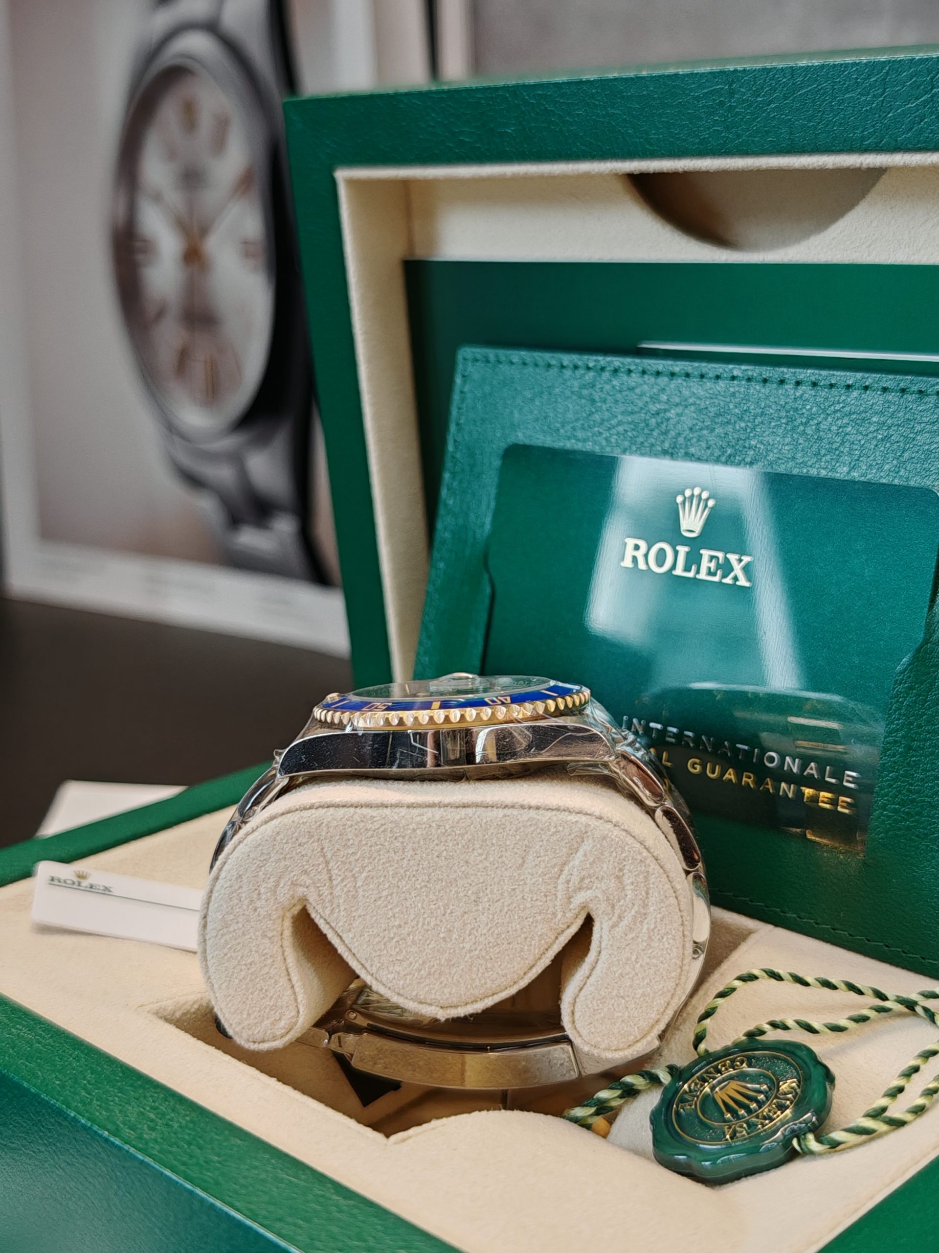 ROLEX SUBMARINER ROYAL BLUE - VTIME WATCH